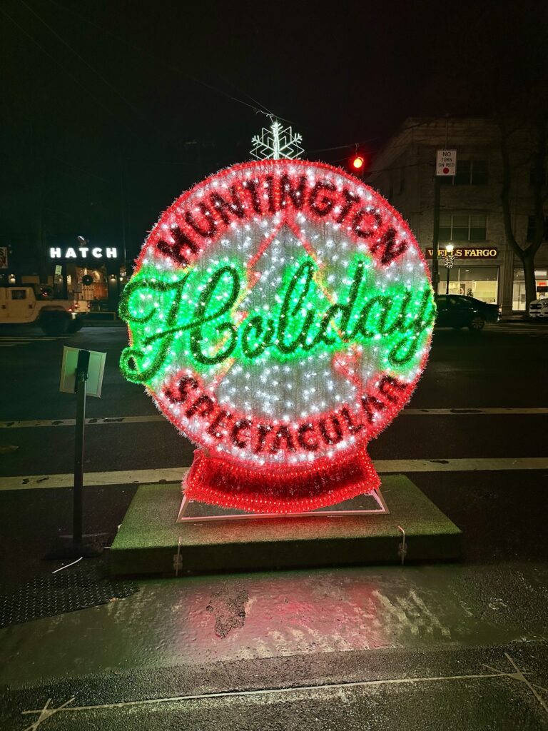 The Huntington Holiday Spectacular Returns: A Season of Magic in the ...